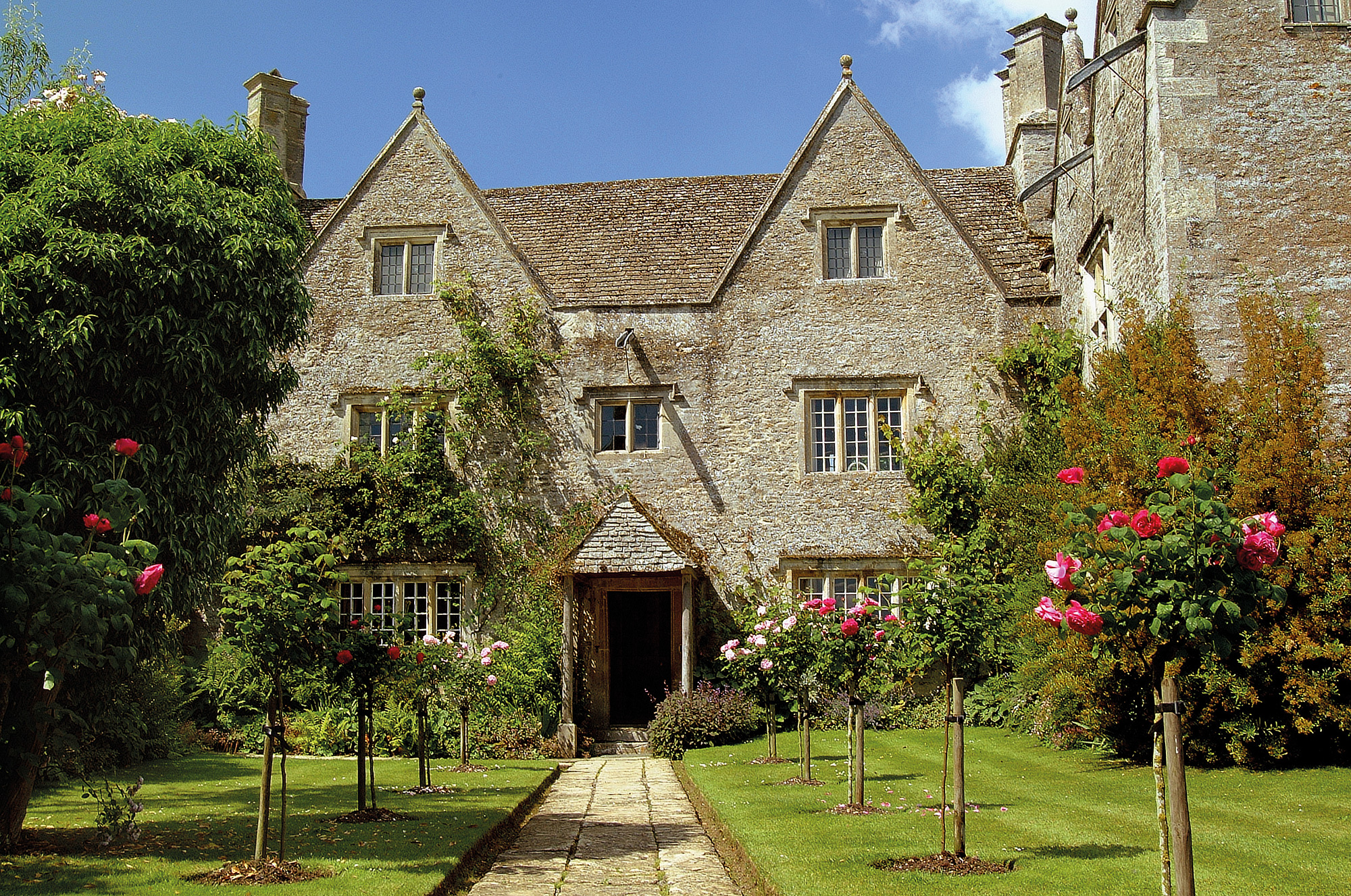 Kelmscott Manor - Society of Antiquaries of London